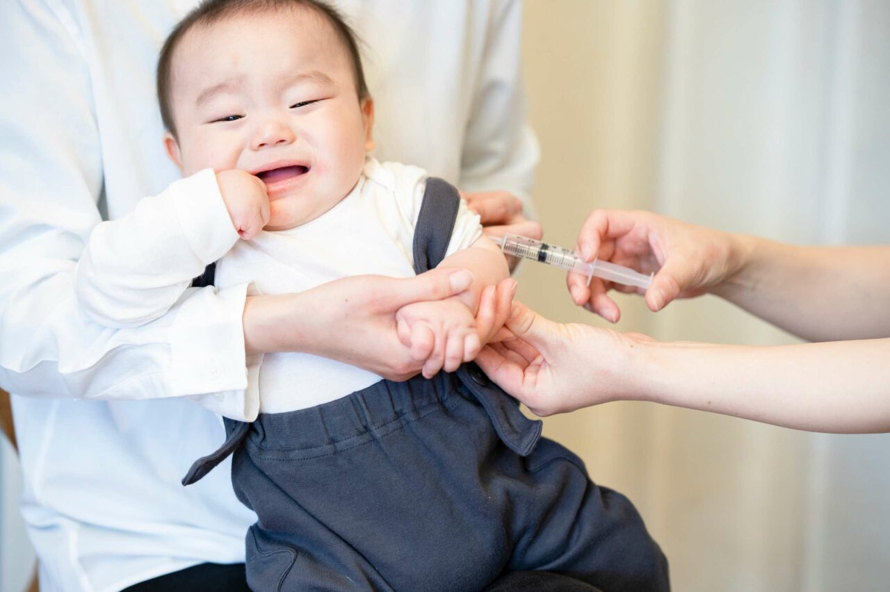 Mom Wajib Tahu! Ini Pentingnya Vaksin untuk Anak Mom Wajib Tahu! Ini Pentingnya Vaksin untuk Anak