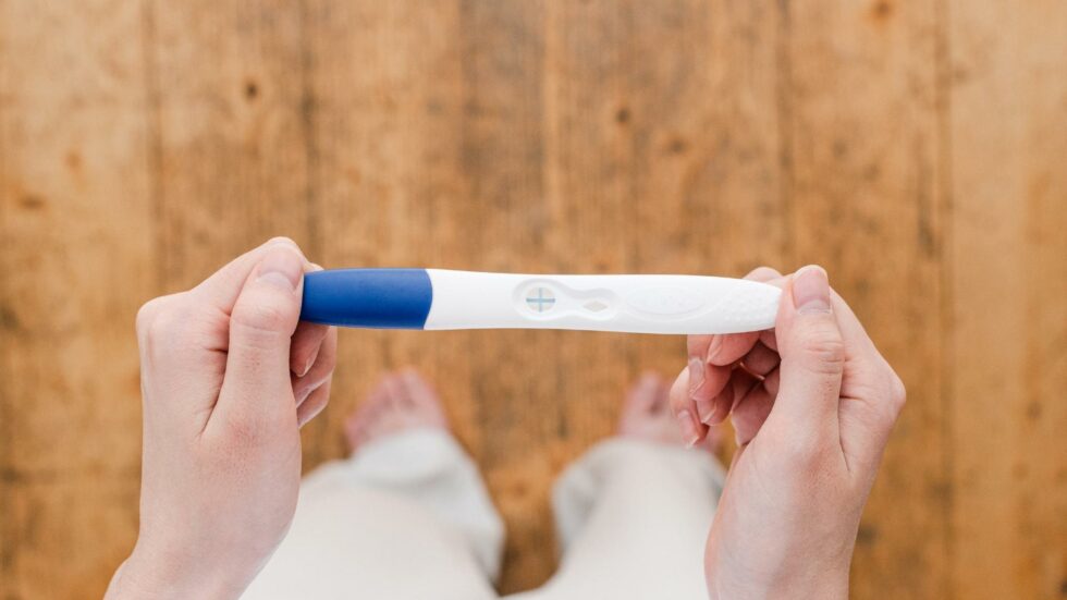 Test Pack Garis 2 Samar? Ketahui Penyebabnya & Langkah Selanjutnya!